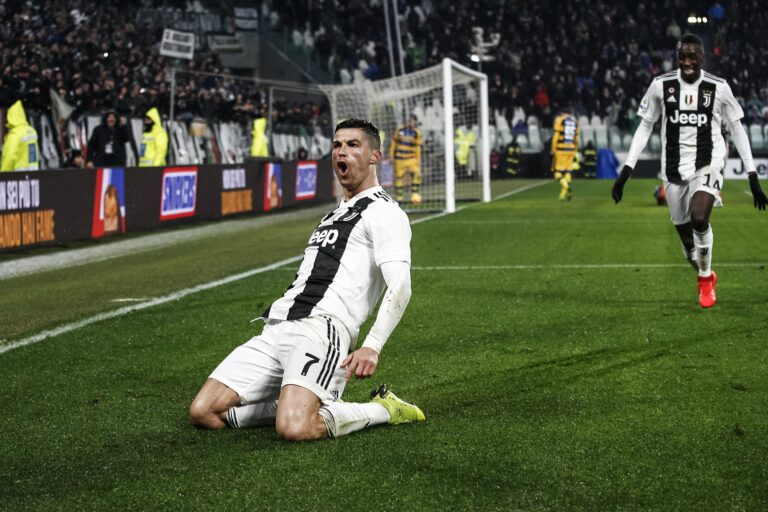 Cristiano Ronaldo’s Net Worth in 2025: How CR7 Built His Fortune ...